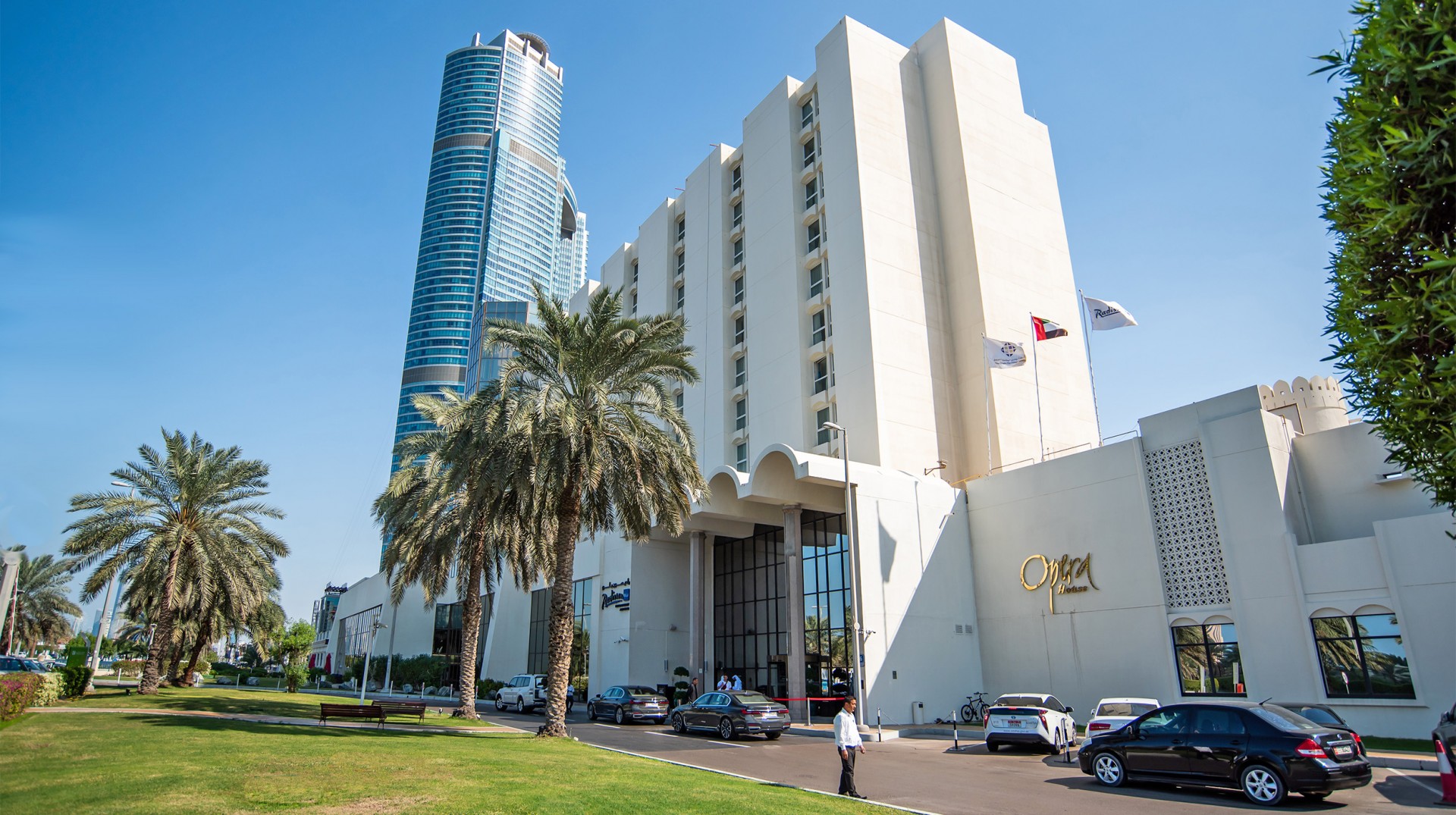 5 Star Luxury Hotel Radisson Blu - Find the best Hotels in Abu Dhabi - UAE